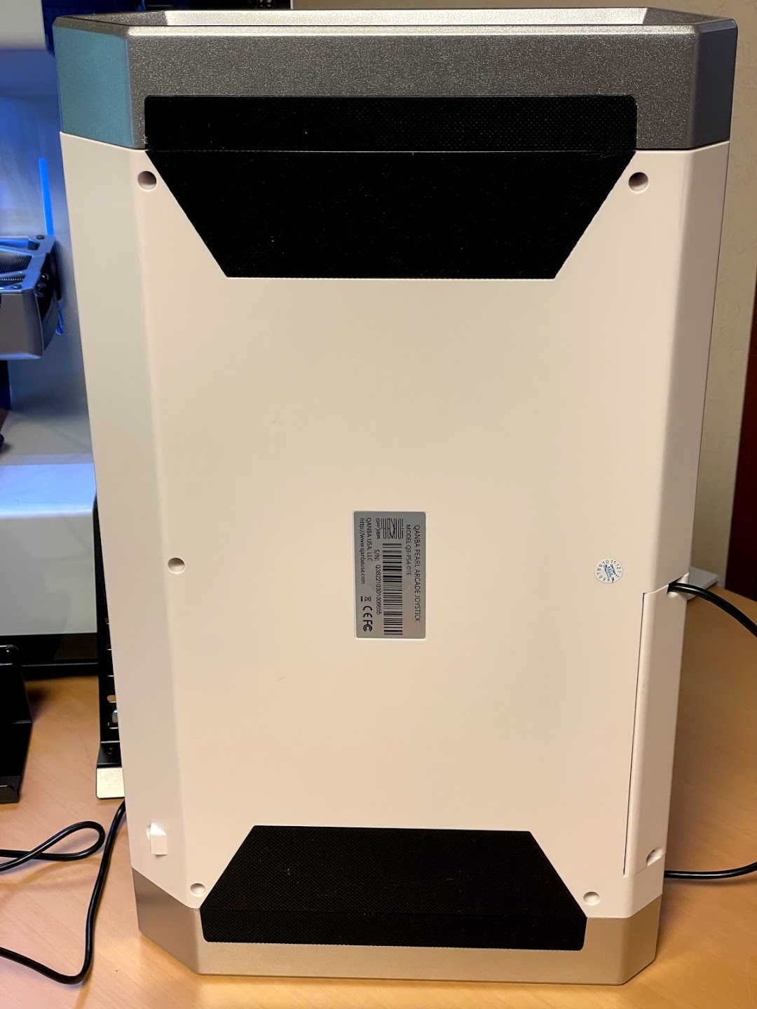 【レビュー】Qanba Pearl！白銀デザインが超カッコいいアーケードスティック！ | 無糖のデスク