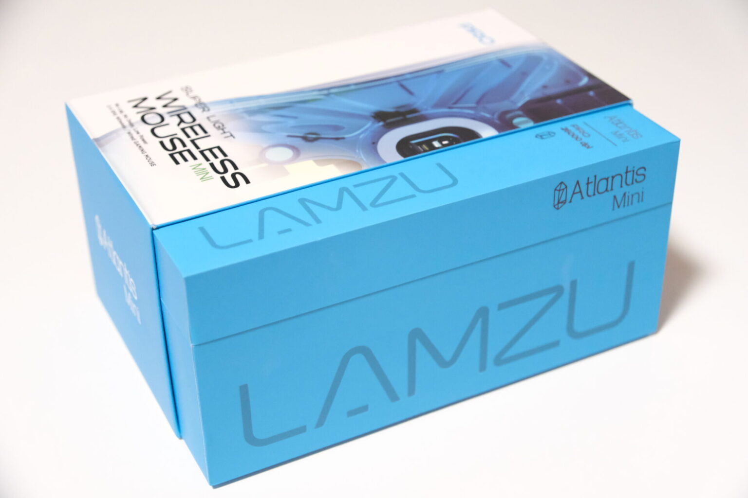 LAMZU Atlantis Mini Pro レビュー | 無糖のデスク