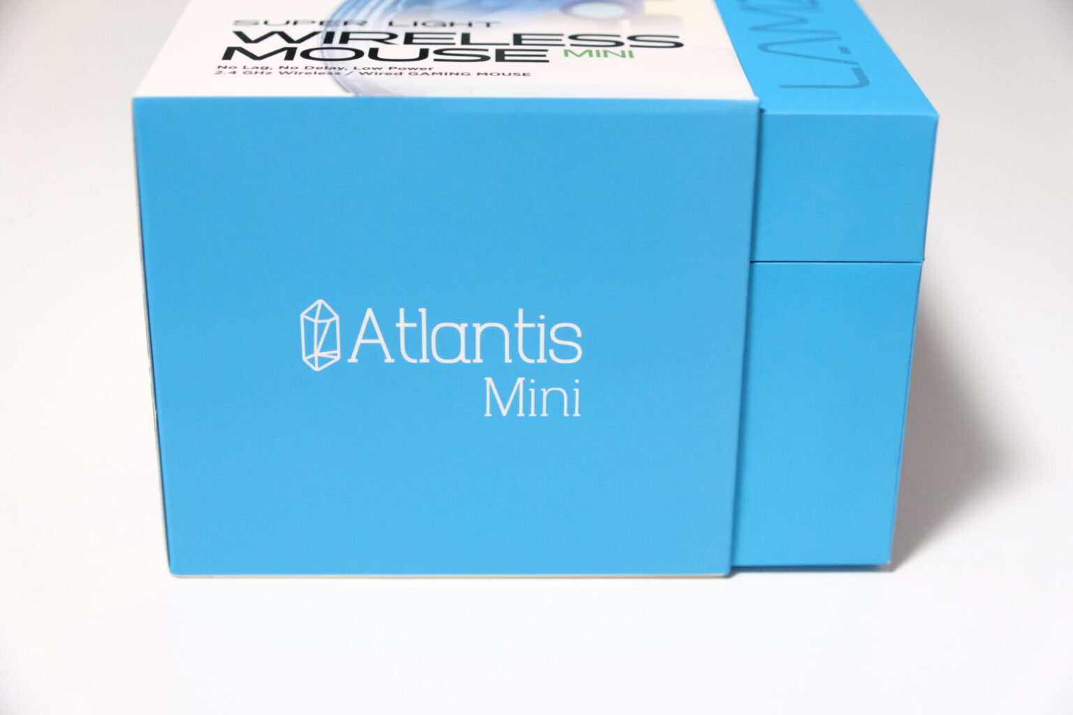 LAMZU Atlantis Mini Pro レビュー | 無糖のデスク
